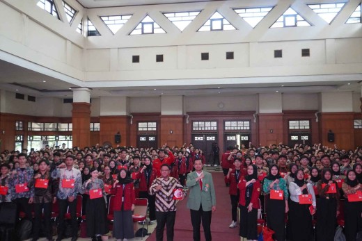 PKKMB FH UPNVJ 2024 Discusses Law Enforcement to Ethical Character ...