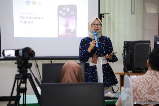 Pekanlit 2024: Digital Marketing Workshop with Indah Dara Puspa, Effective Strategy for MSMEs ...