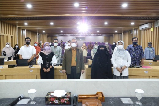 International Class Preparation, UPNVJ Holds English Language Training ...