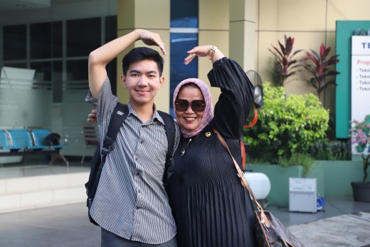 Dukungan Orang Terkasih Jadi Kunci Utama Semangat Peserta UTBK SNBT ...