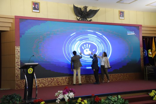 Rektor Resmi Luncurkan Research Place UPNVJ - Universitas Pembangunan ...